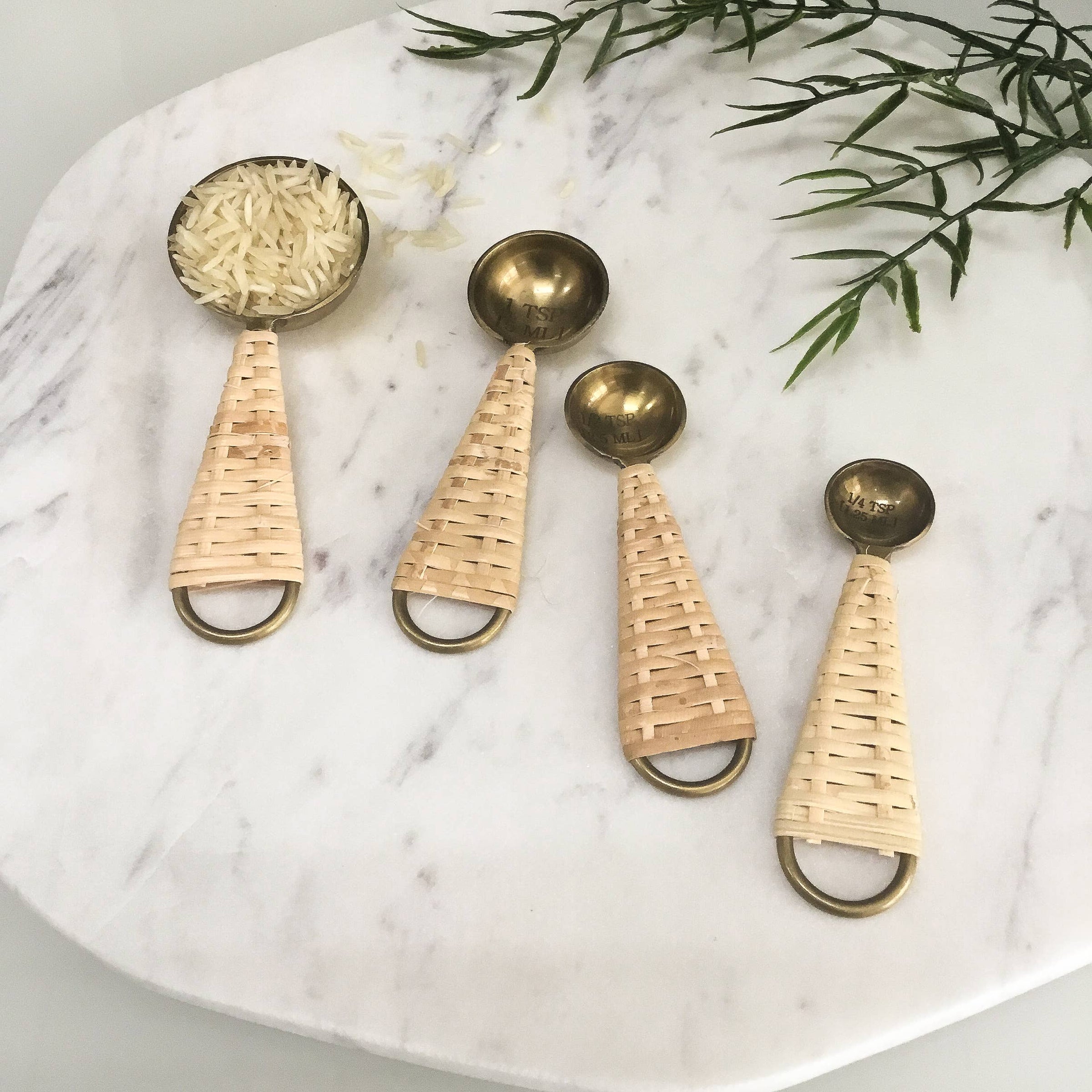 measuring spoons gold